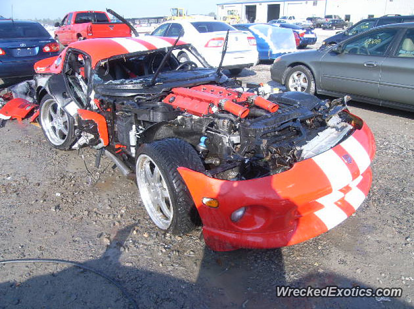 2002 Dodge Viper Gts Wrecked in Houston, Texas