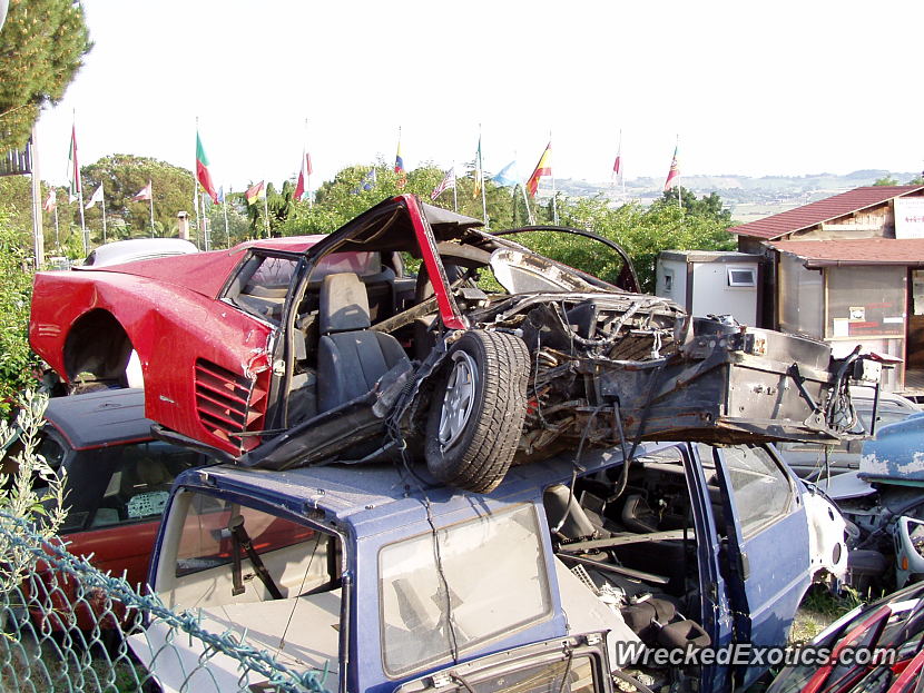 Ferrari Testarossa Wrecked in Rome, Italy