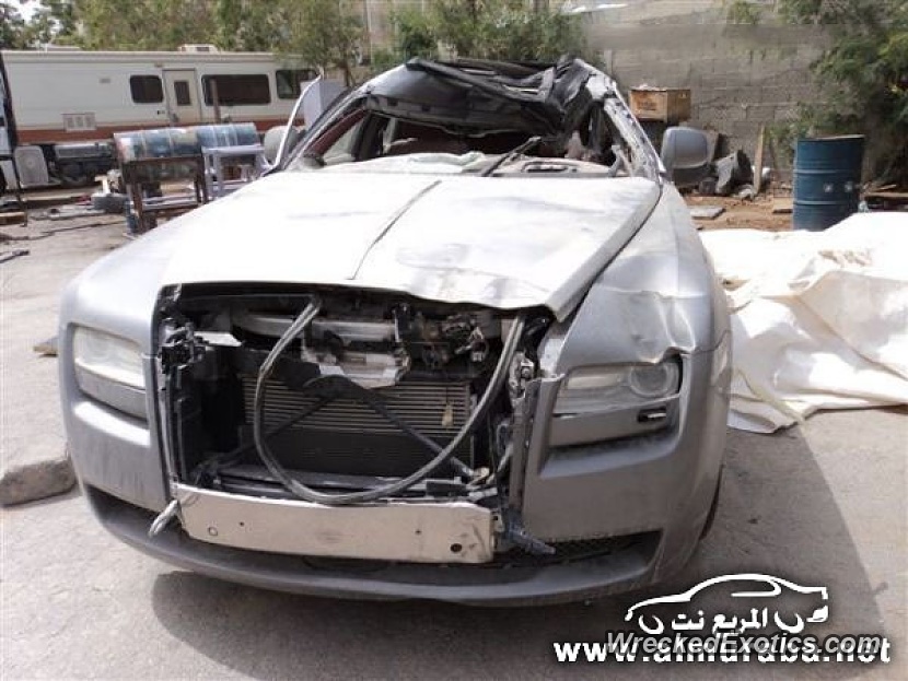 Rolls Royce Ghost Wrecked in Saudi Arabia