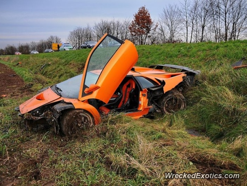 Wrecked Exotic Cars