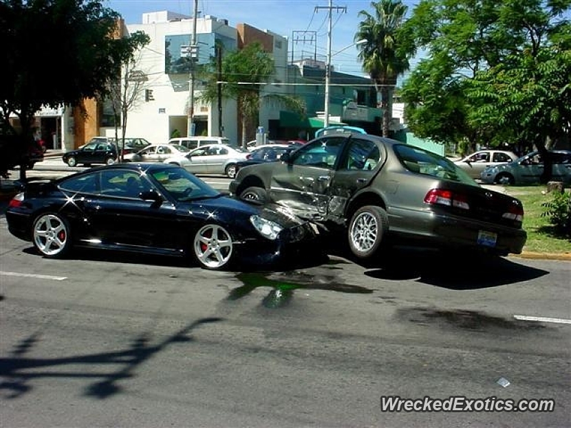 Car Pulled Out in Front of The Porsche And he Couldn't Stop in Time ...