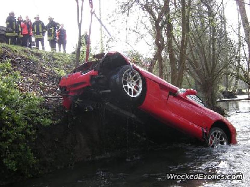 Viper Crash In Michigan